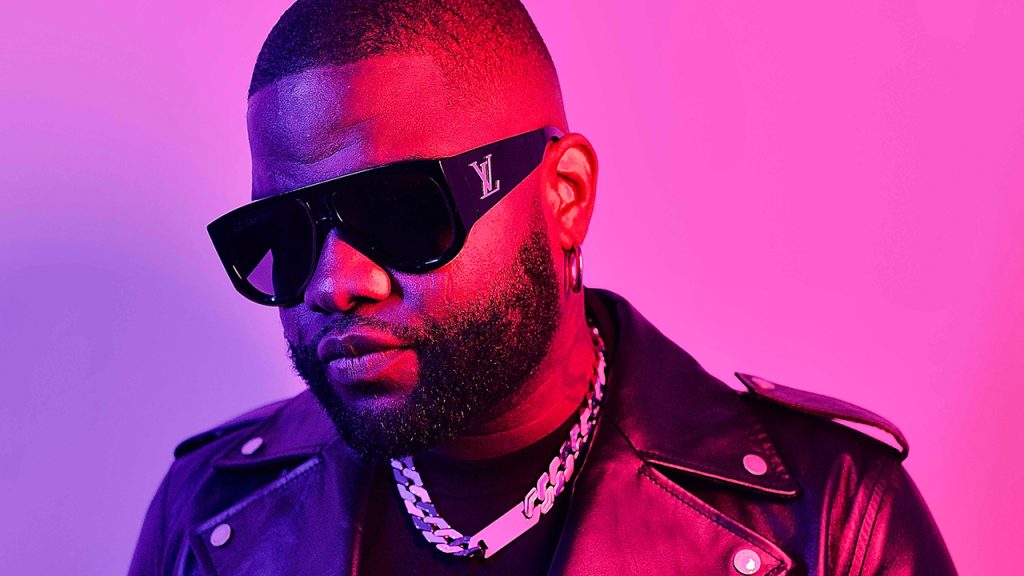 Highlights of Asa's Headline Concert at the Royal Albert Hall in the UK